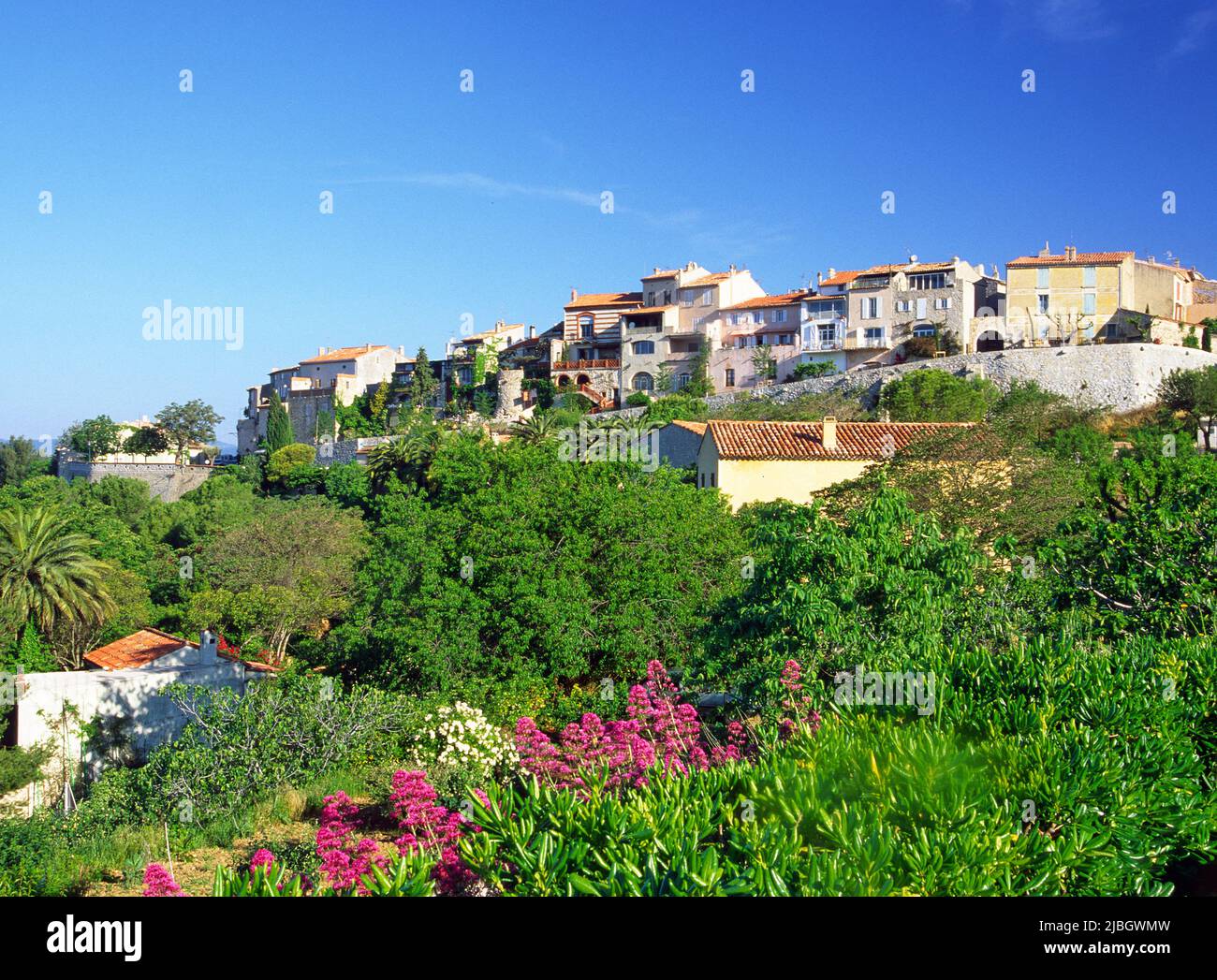 Picturesque medieval perched village of Le Castellet in the Var Stock ...