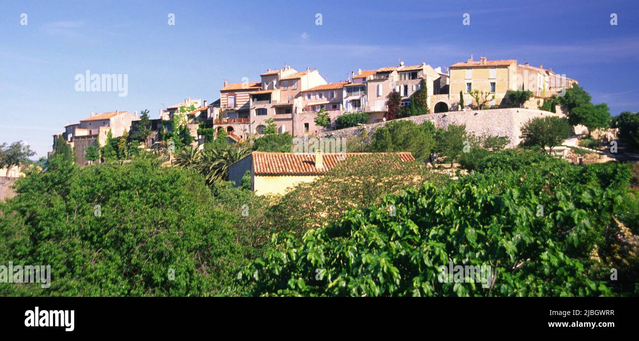 Picturesque medieval perched village of Le Castellet in the Var Stock ...
