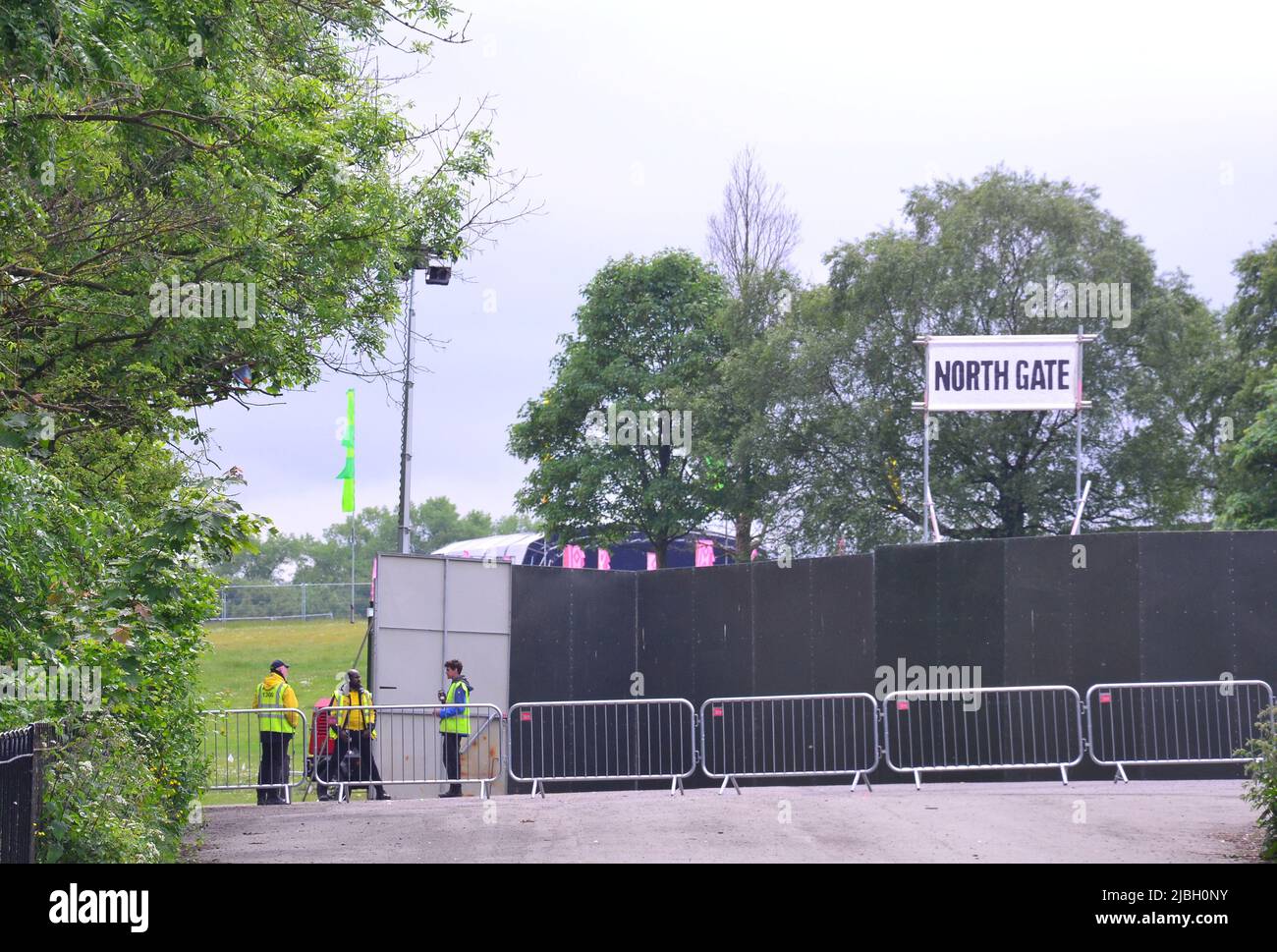 Manchester, UK. 6th June, 2022. Preparations being made to hold ...