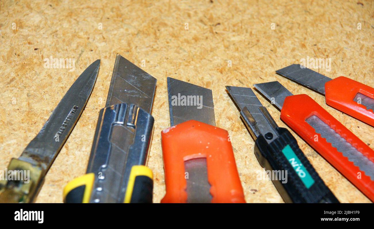 Cutter or cutting blade of different sizes Stock Photo - Alamy