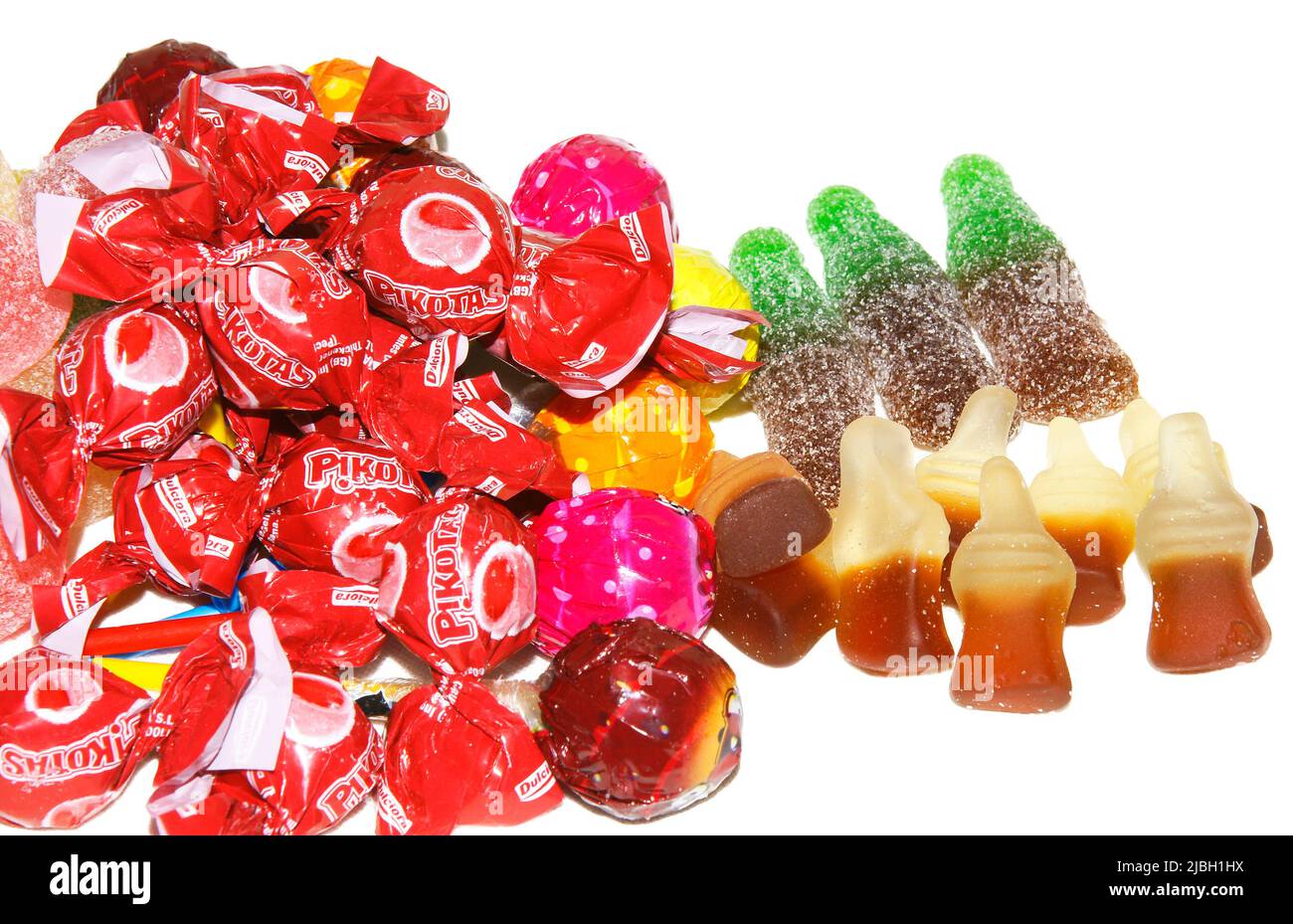 Candies wrapped in colored paper hi-res stock photography and images ...