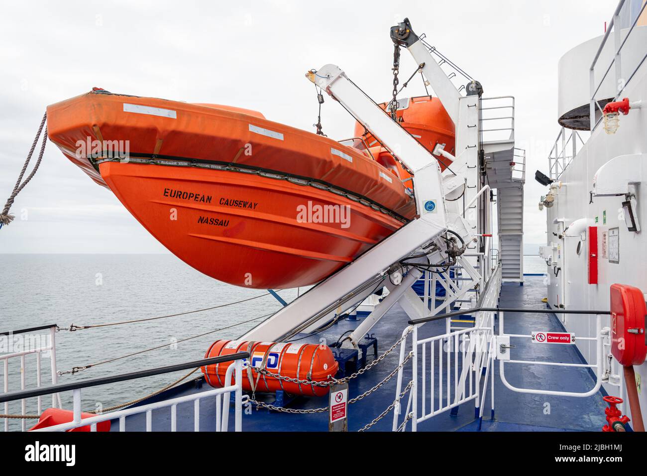Lifeboat life boat hi-res stock photography and images - Alamy
