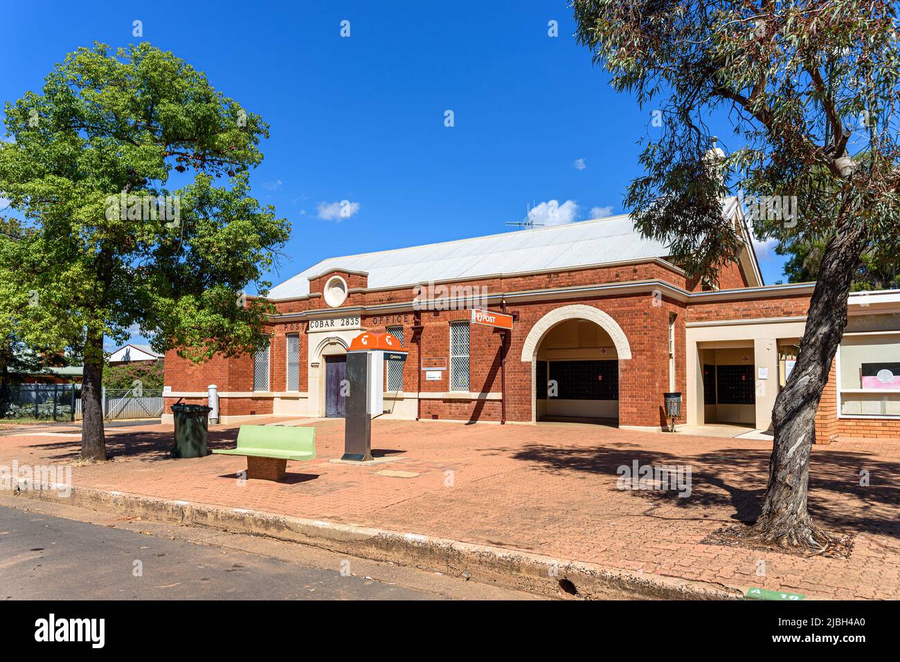 The post office building in Cobar, New South Wales Stock Photo - Alamy