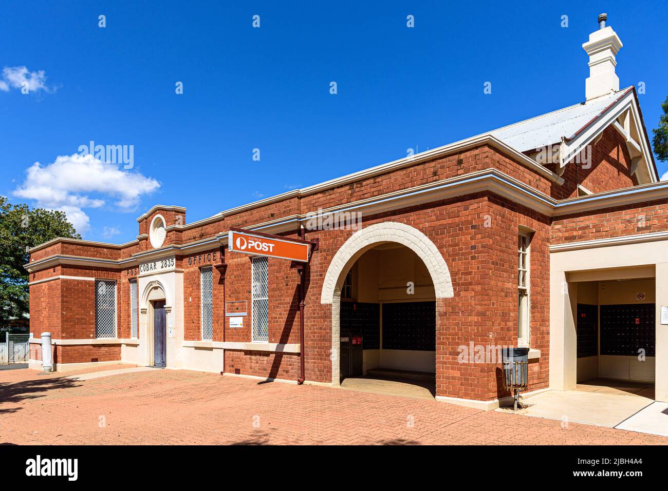 The post office building in Cobar, New South Wales Stock Photo - Alamy