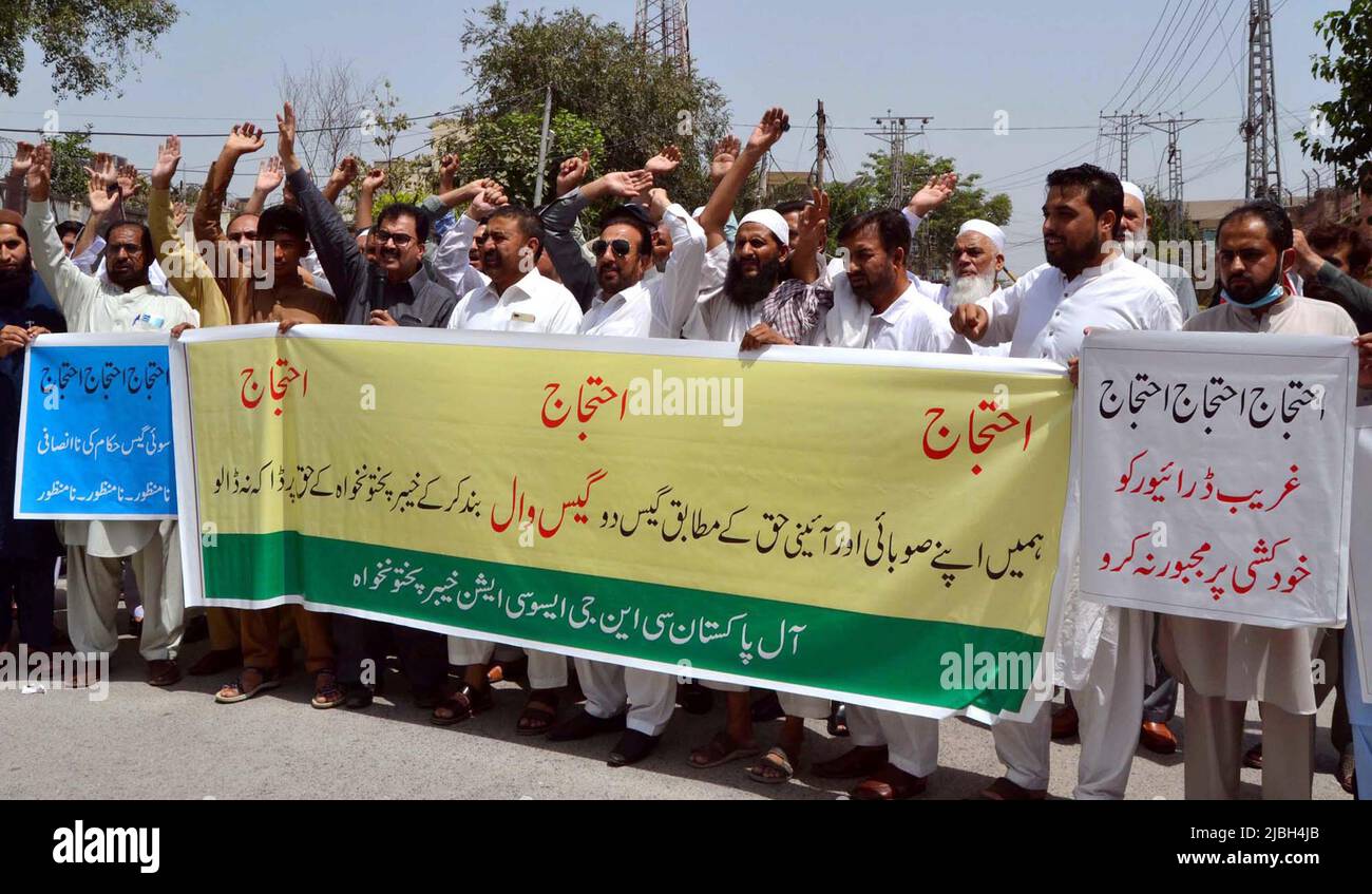 Members of All Pakistan CNG Association KPK are holding protest ...
