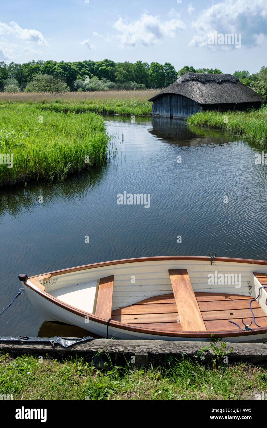 A dinghy moored at Hickling on Hickling Broad, Norfolk Stock Photo - Alamy