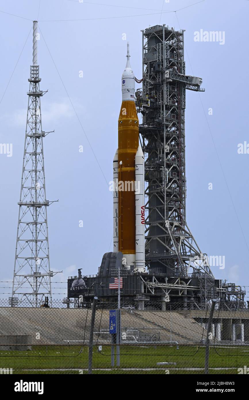 NASA's SLS rocket stands on Complex 39B after taking an eight hour trip ...