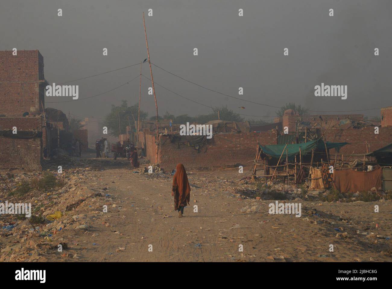 Lahore, Pakistan. 04th June, 2022. Pakistani people busy in their ...