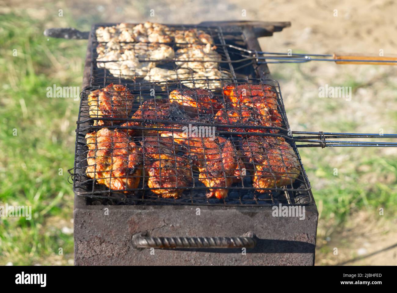 Bbq on grass hi-res stock photography and images - Alamy