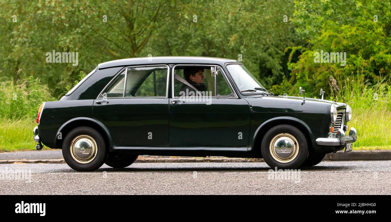 1963 Morris 1100 Stock Photo - Alamy