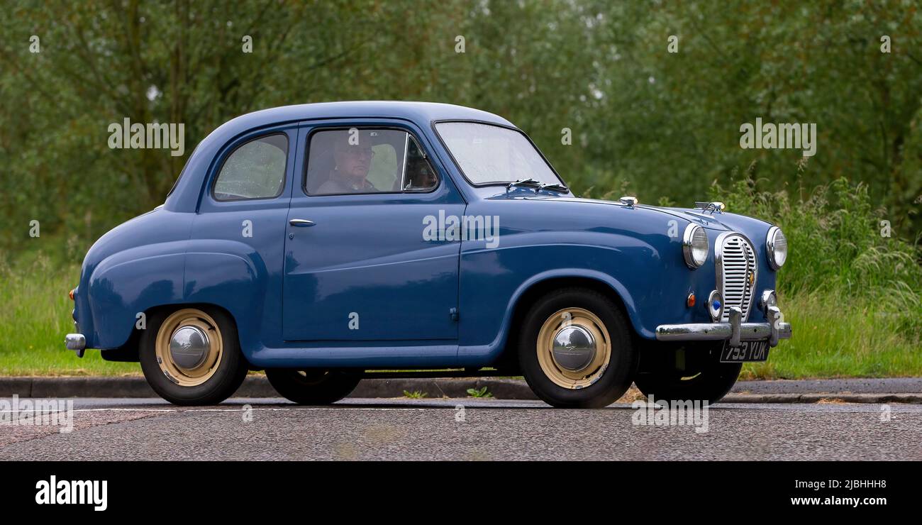 1957 blue Austin A30 Stock Photo - Alamy
