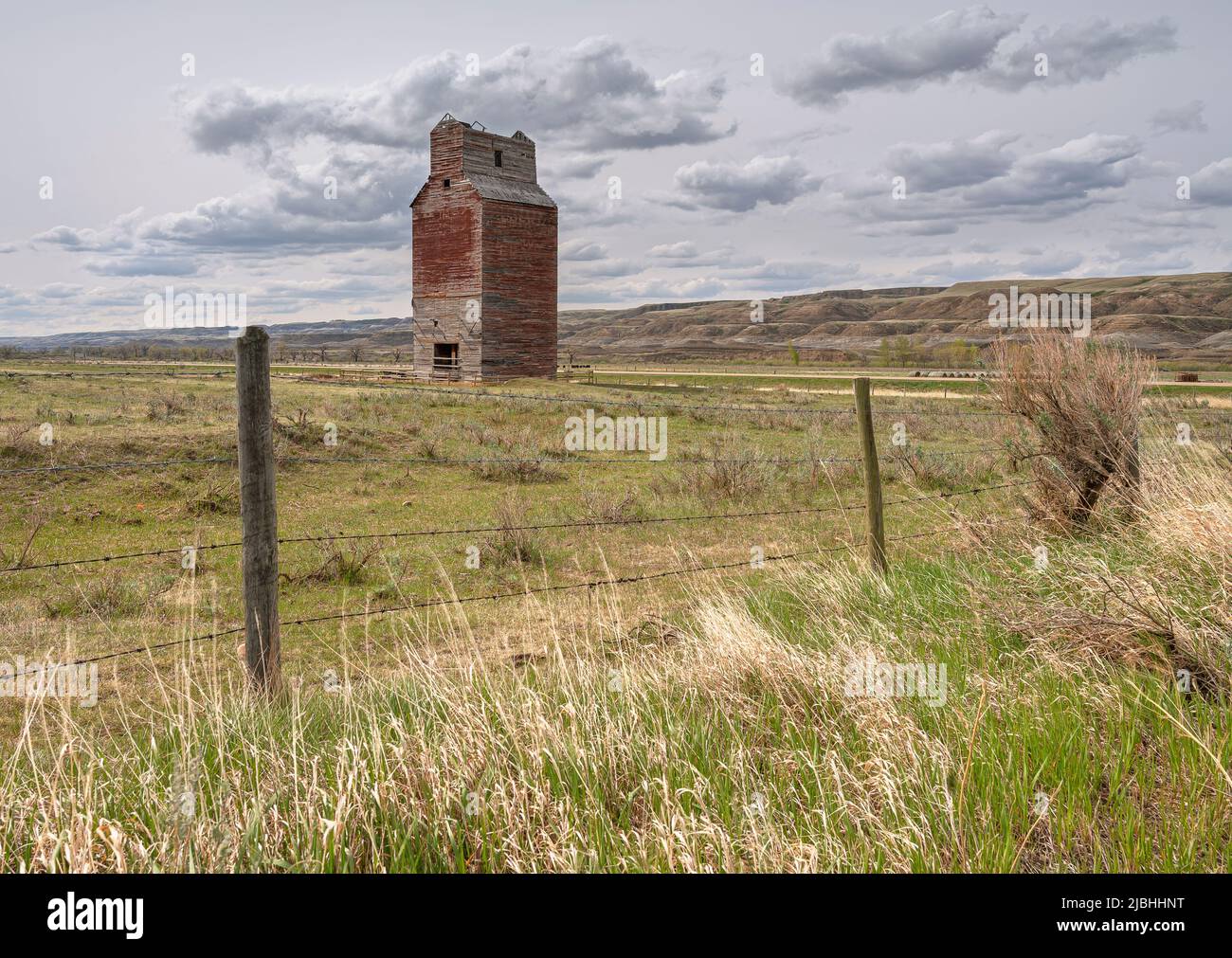 Old abandoned grain elevator in the badlands at the hamlet of Dorothy ...