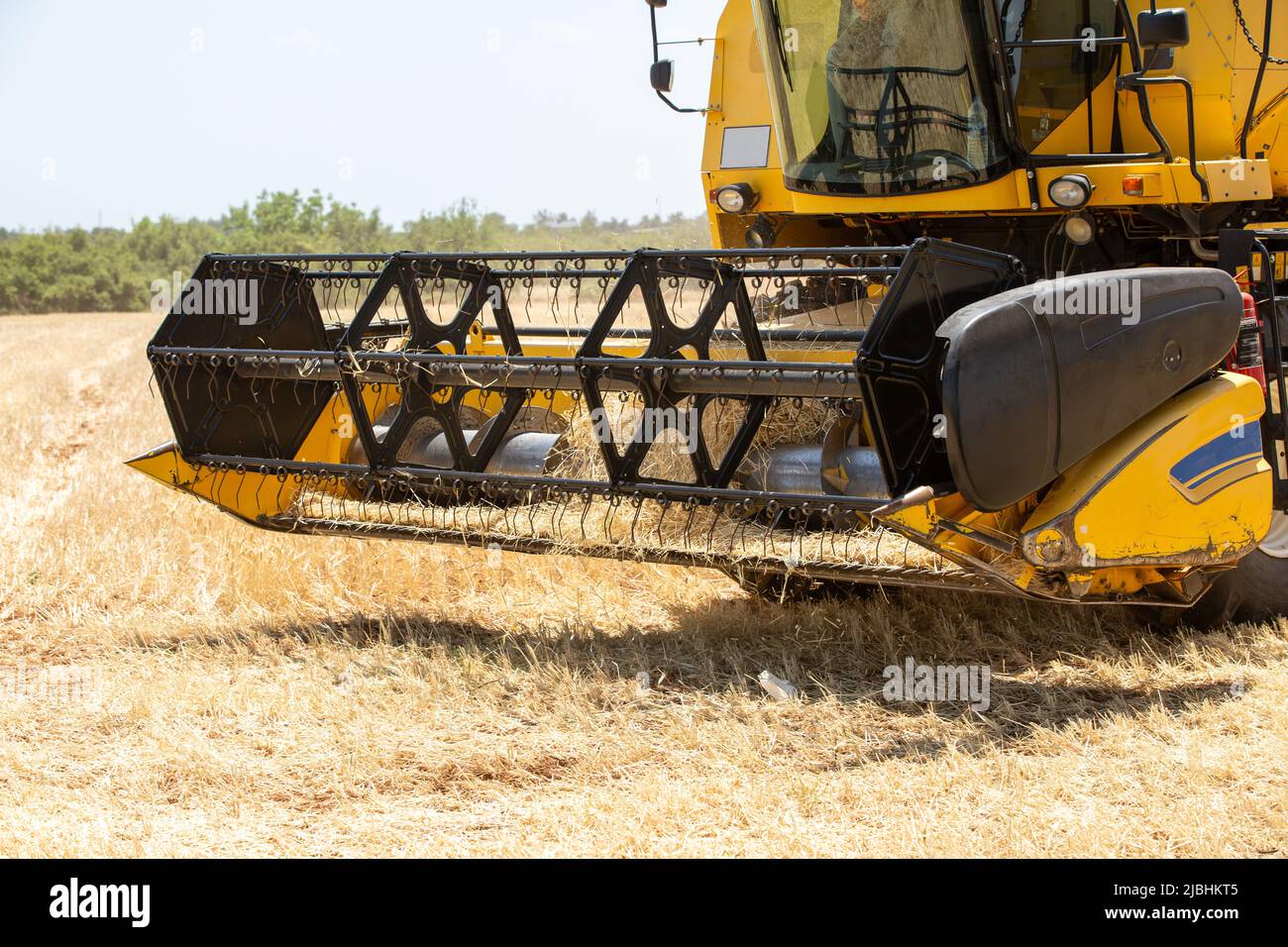 Combine harvester harvesting barley fields Stock Photo - Alamy