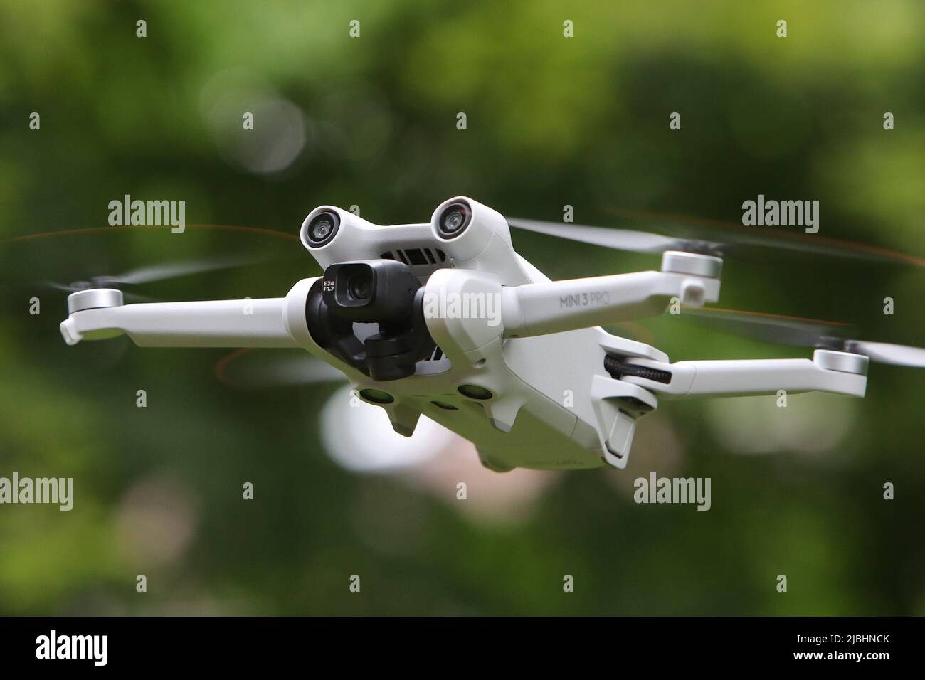 June 6 2022, London Ontario Canada, First look at the DJI mini 3 Pro ...
