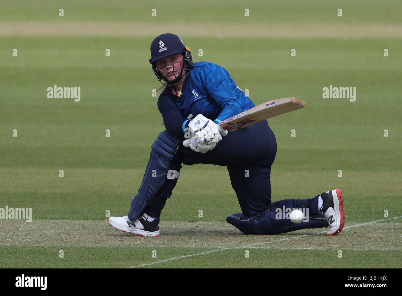 CHESTER LE STREET, UK. JUNE 1ST Bess Heath of Northern Diamonds during ...
