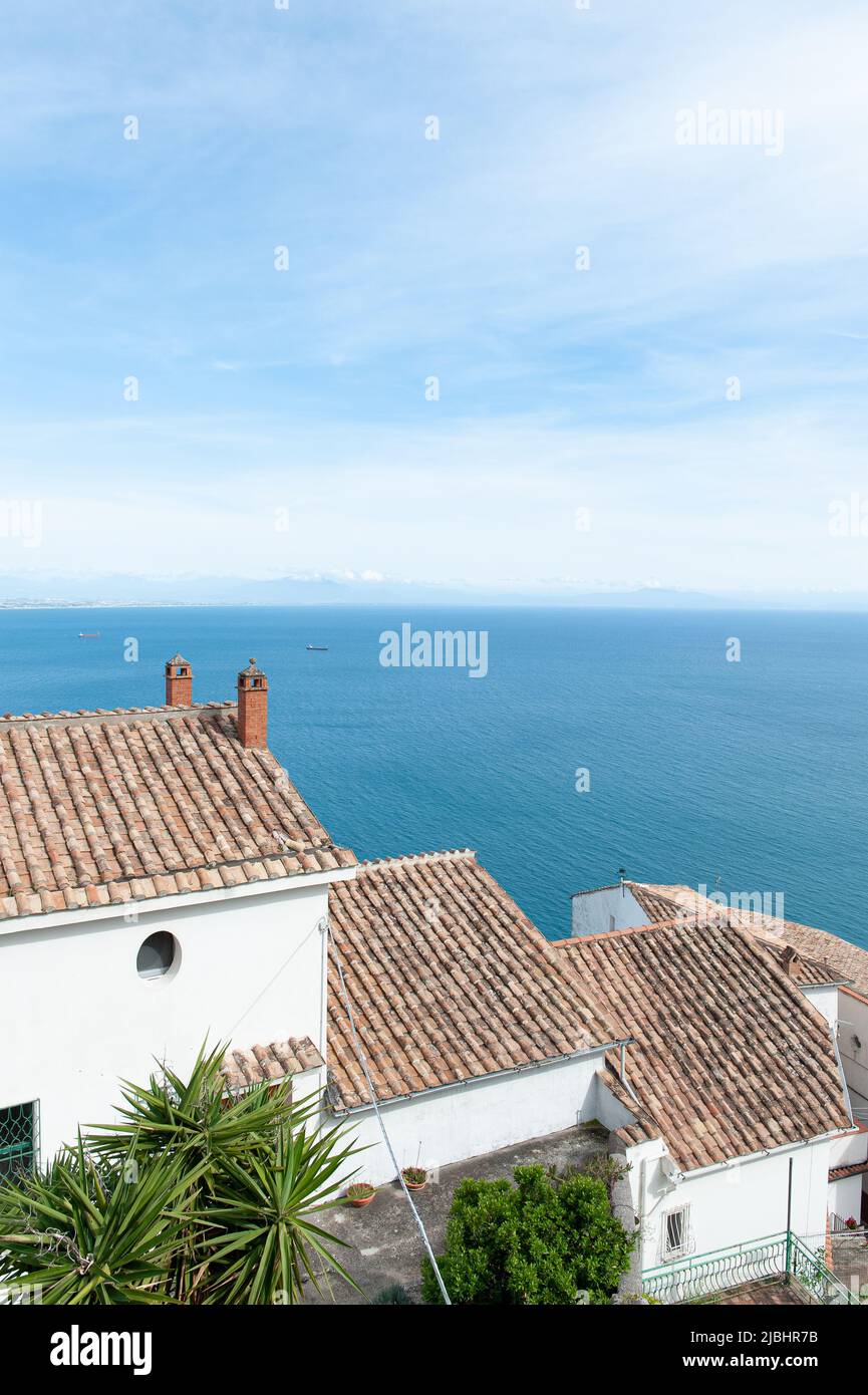 White amalfi coast village view hi-res stock photography and images - Alamy