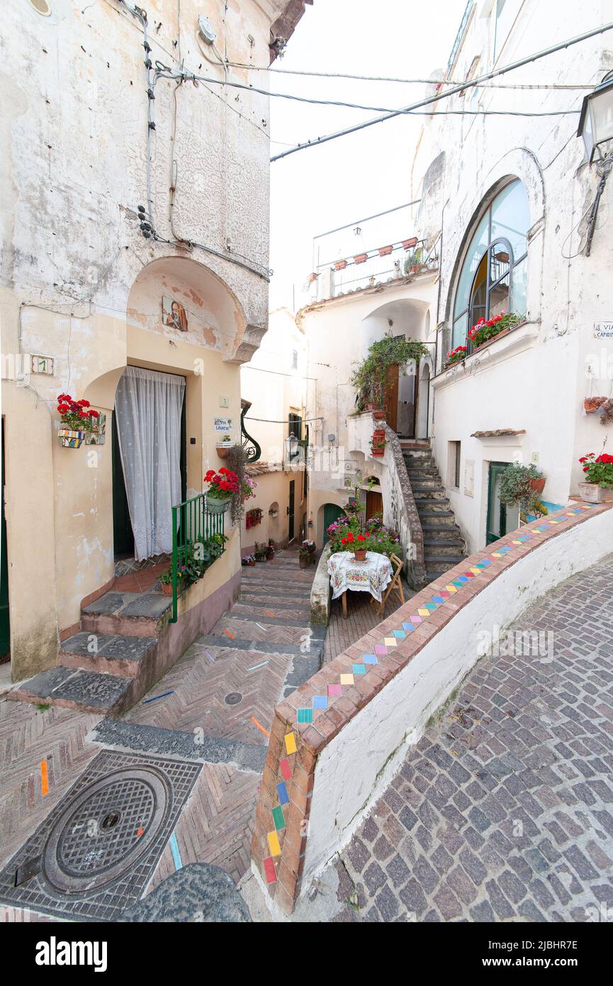 Borgo in primavera hi-res stock photography and images - Alamy