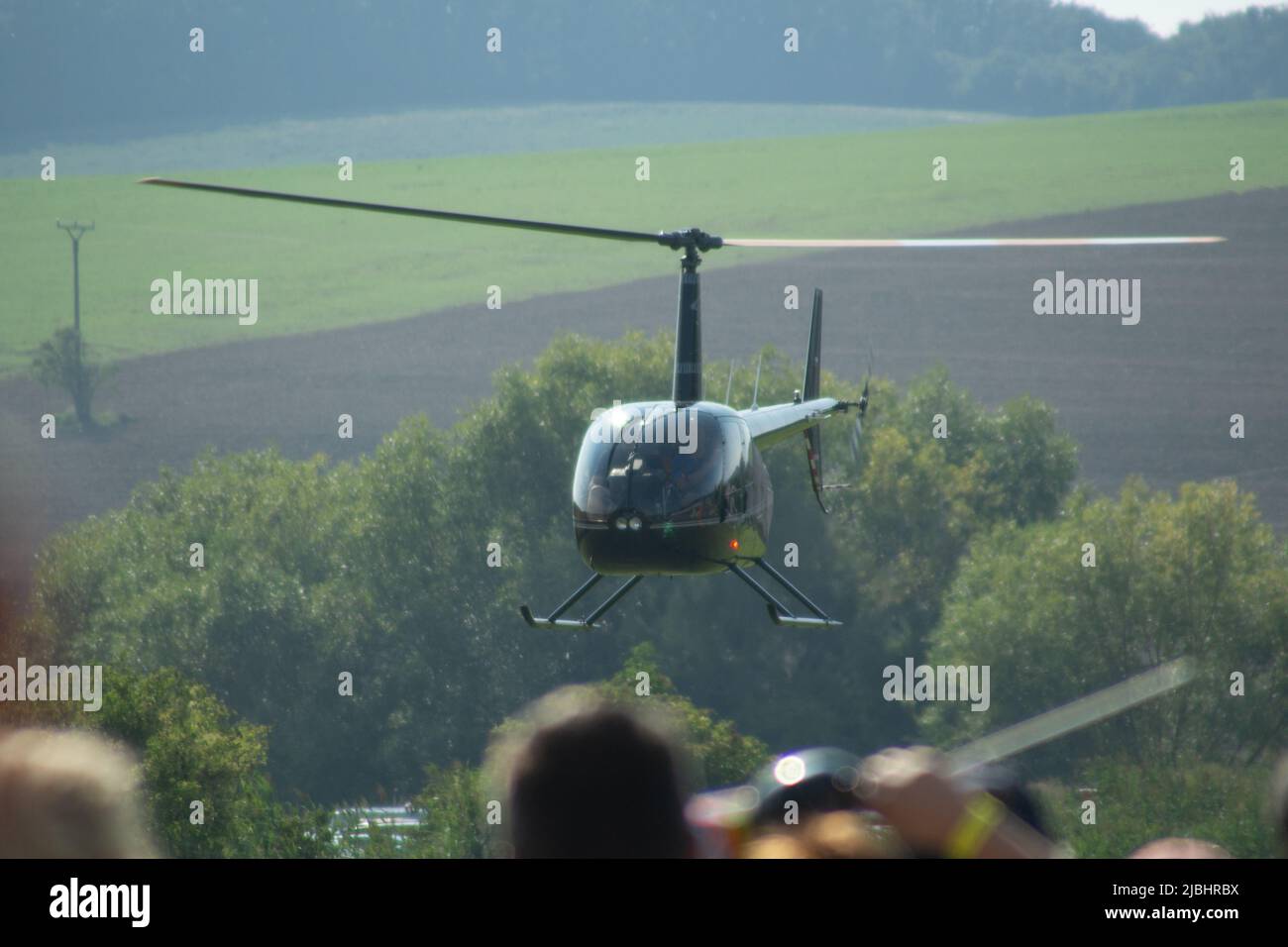 Robinson r44 helicopter hi-res stock photography and images - Alamy