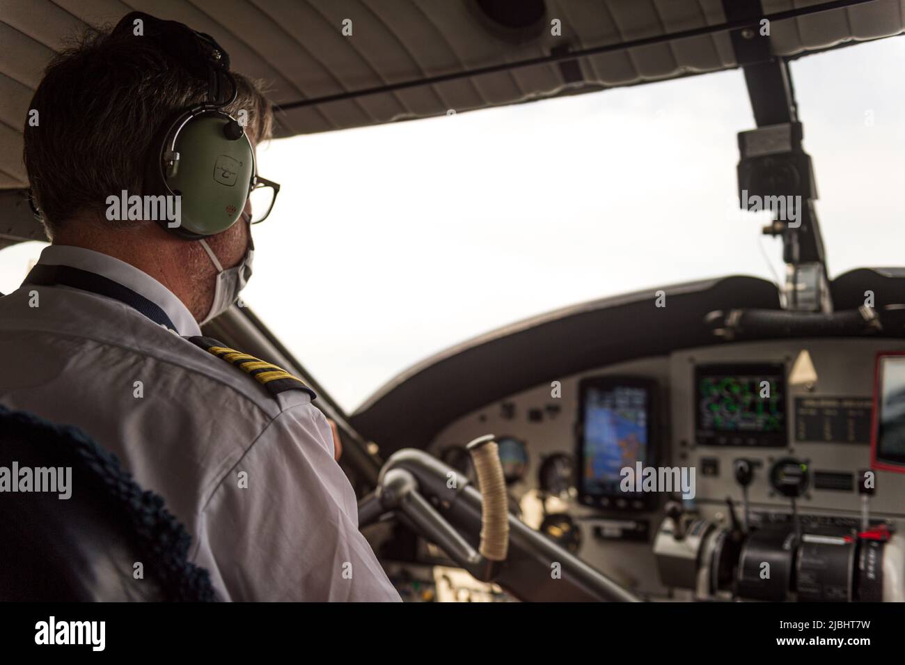 Views from a Vancouver harbour from a DHC-3 de Havilland Turbine Single ...