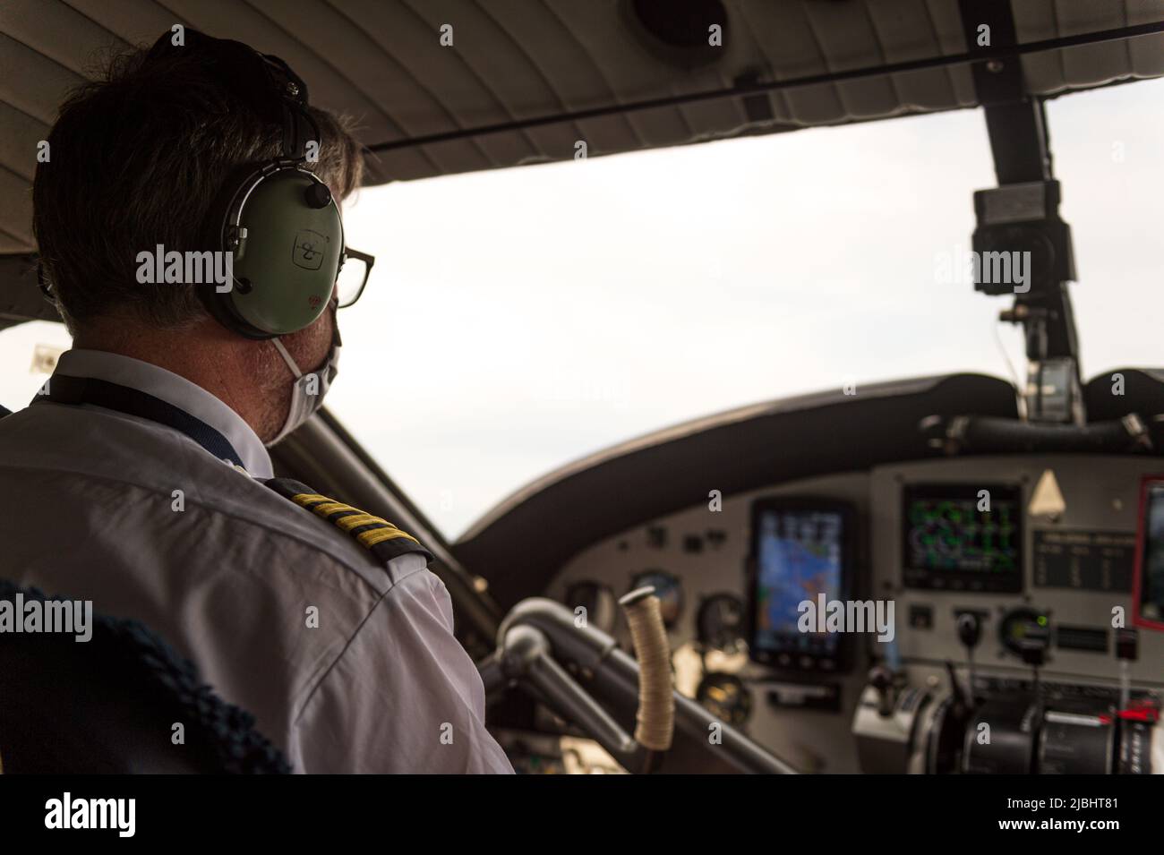 Views from a Vancouver harbour from a DHC-3 de Havilland Turbine Single ...