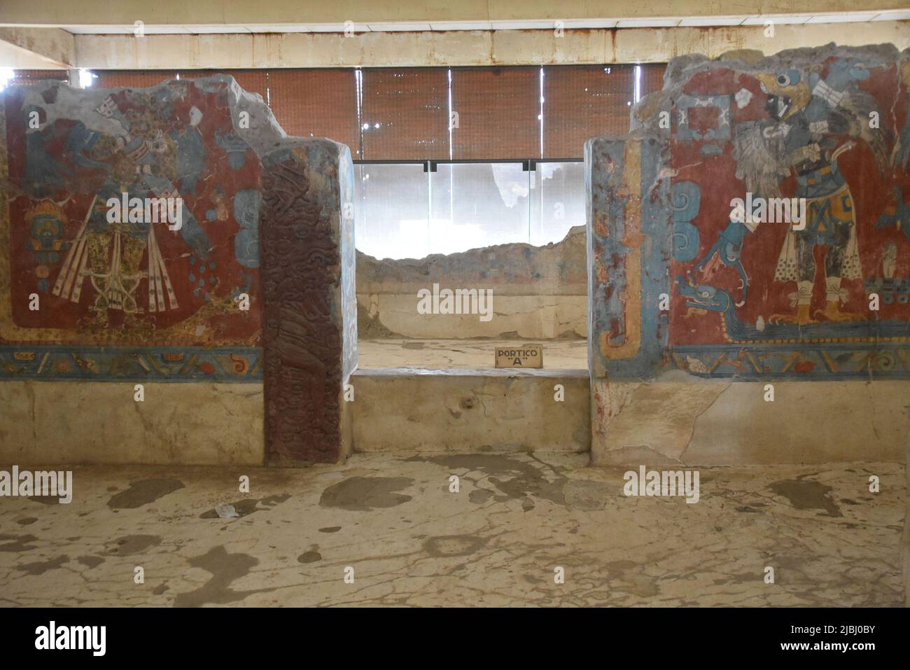 Olmec xicalancas hi-res stock photography and images - Alamy