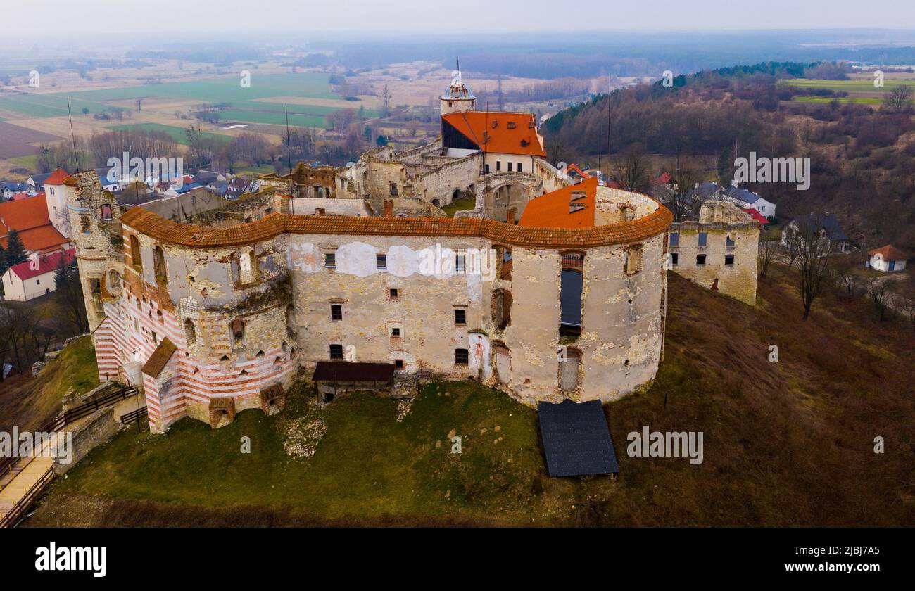View of Janowiec Castle, Poland Stock Photo - Alamy
