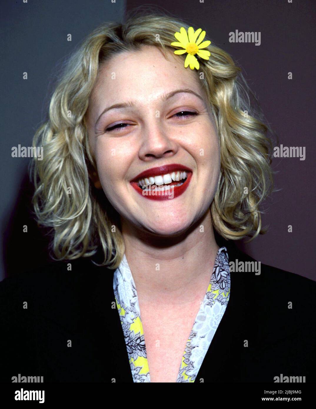 Drew Barrymore Attending The Nickelodeon Kid's Choice Awards in 1995 ...