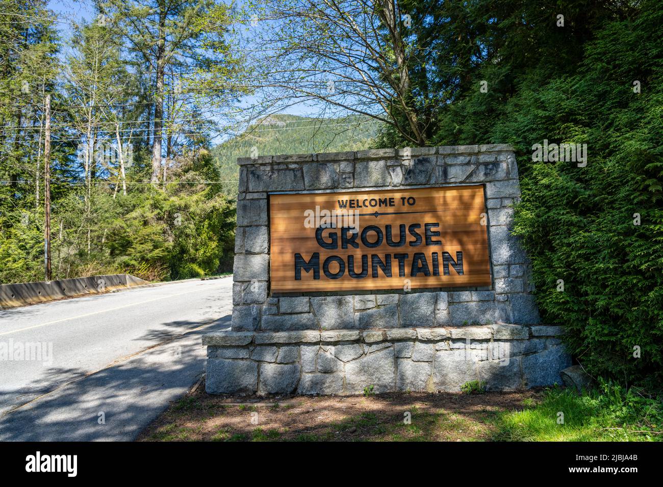 Sign of Welcome to Grouse Mountain. Grouse Mountain Regional Park ...