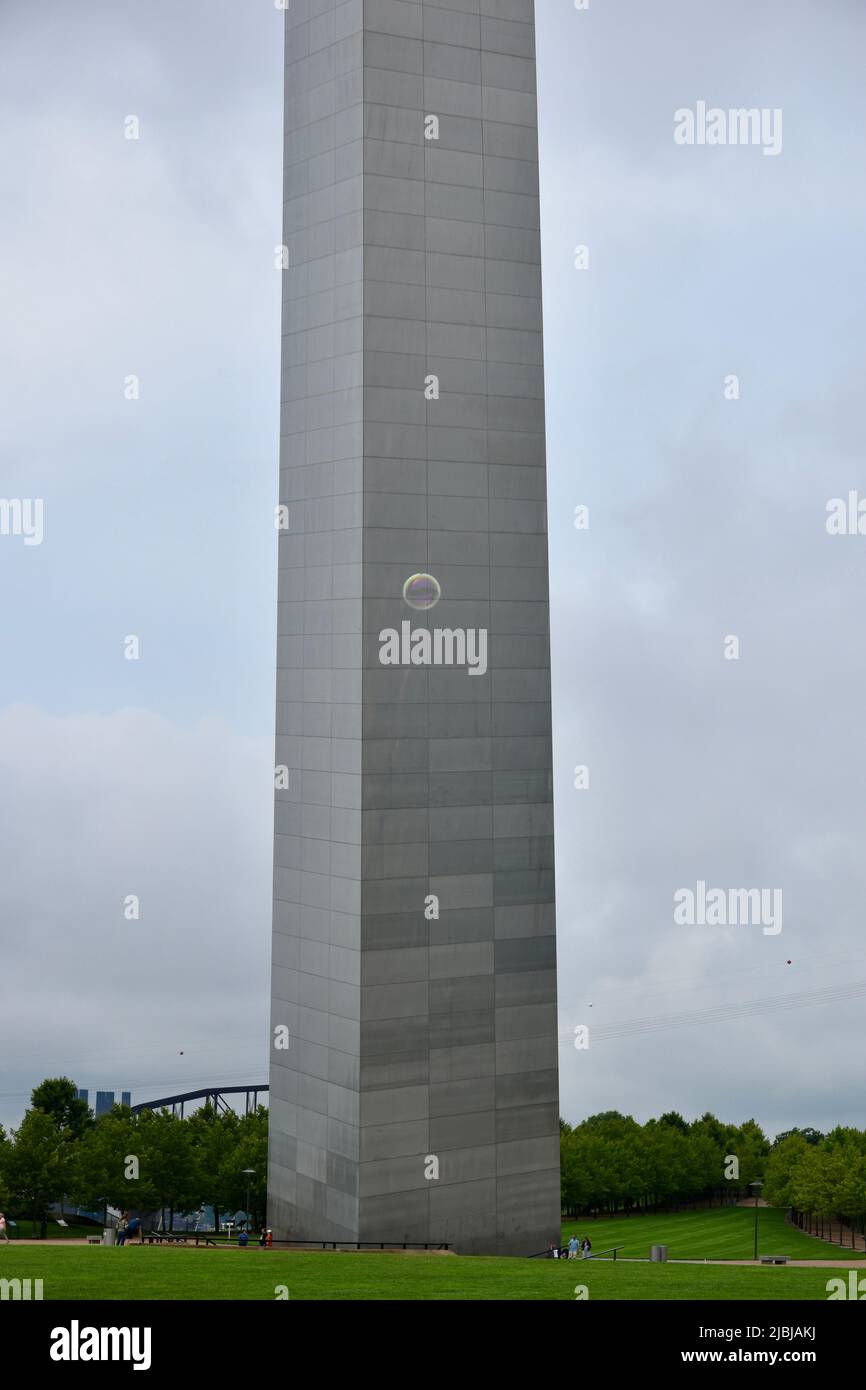 Downtown St. Louis featuring the world famous Gateway Arch along the ...