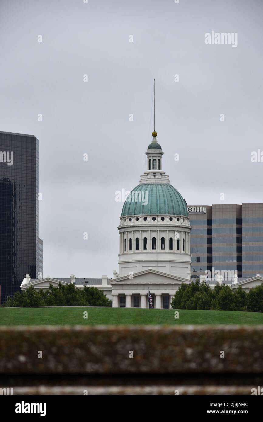 Downtown St. Louis featuring the world famous Gateway Arch along the ...
