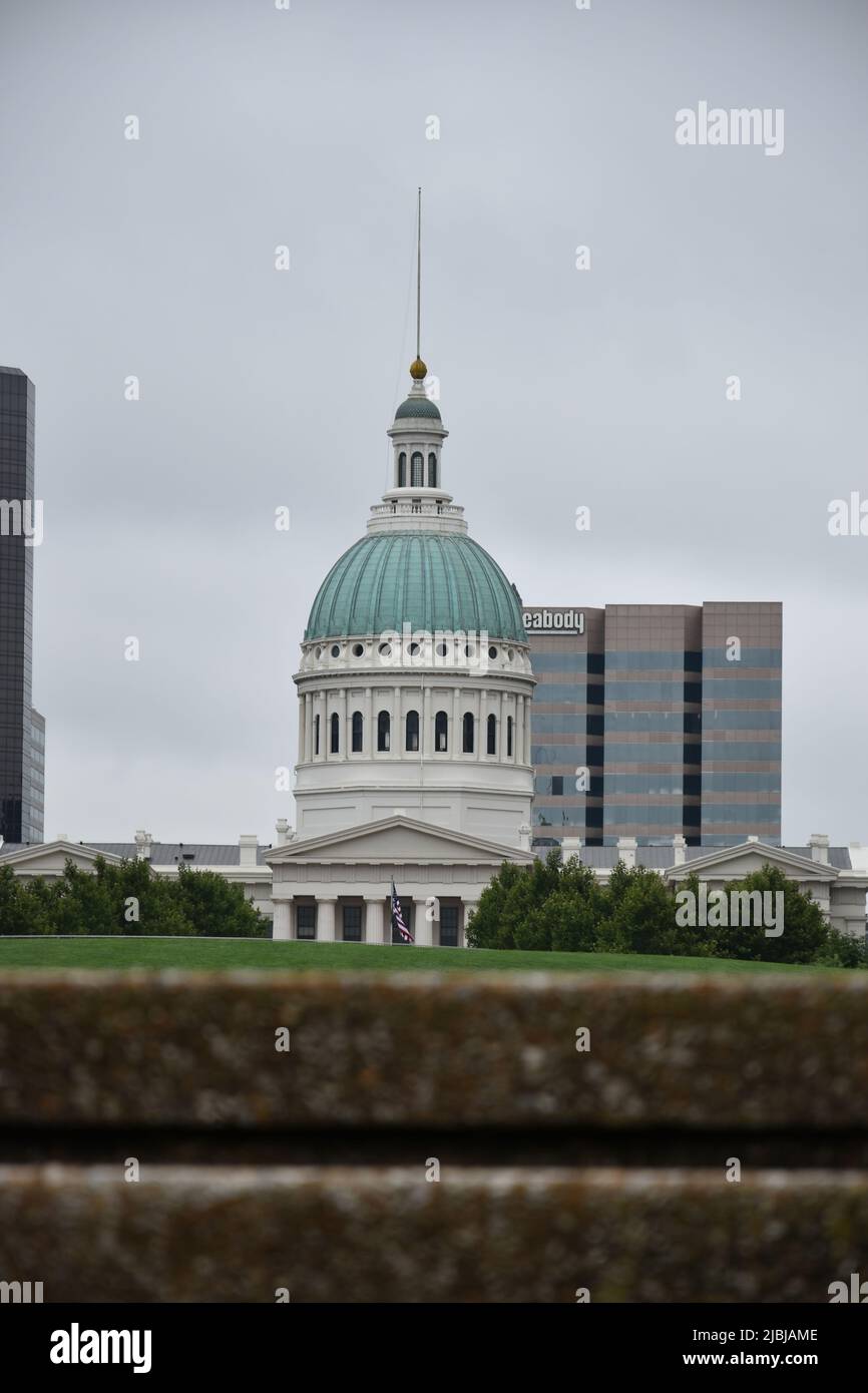 Downtown St. Louis featuring the world famous Gateway Arch along the ...