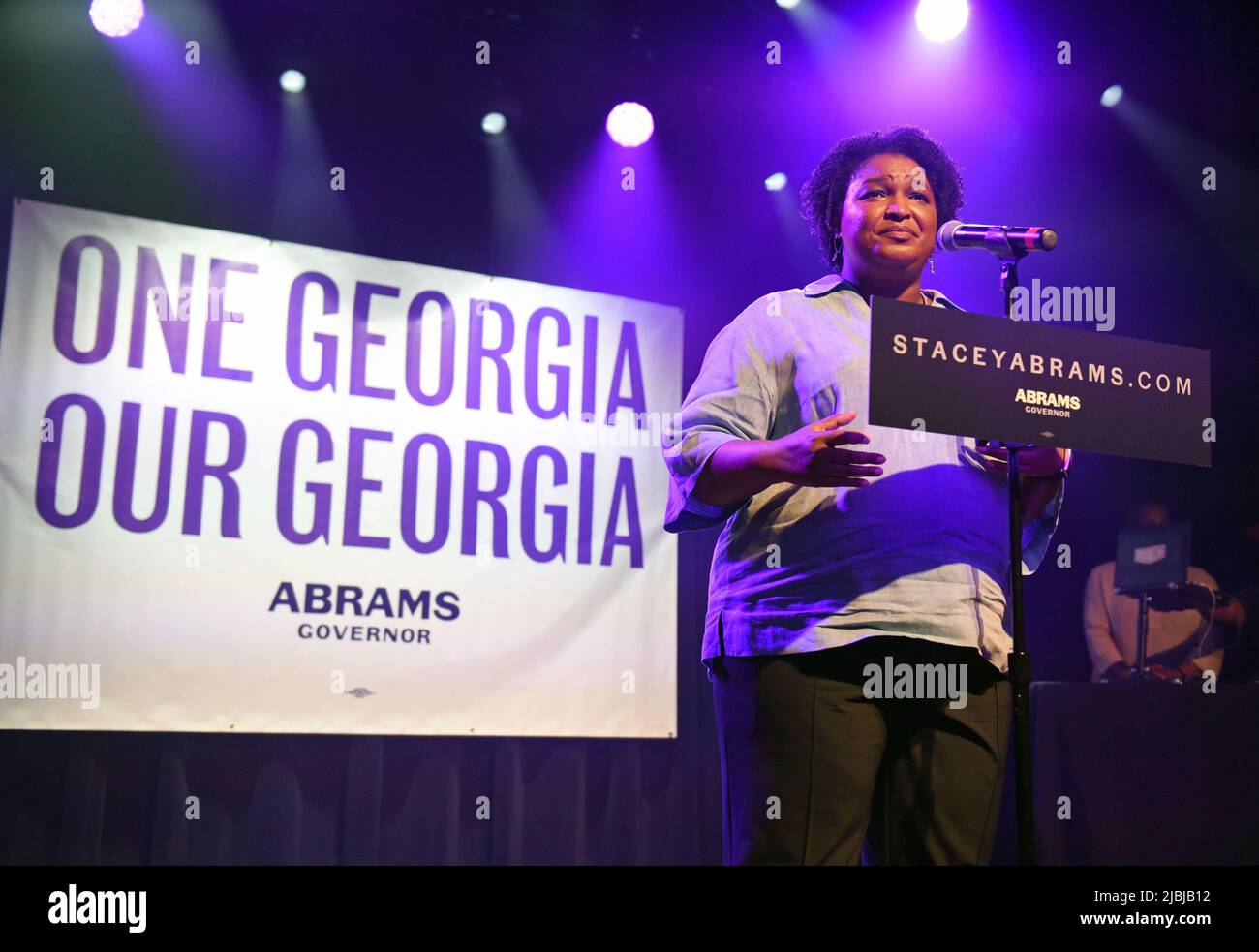 Grad edition hi-res stock photography and images - Alamy