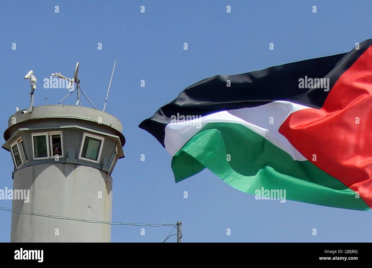 Israeli military tower hi-res stock photography and images - Alamy