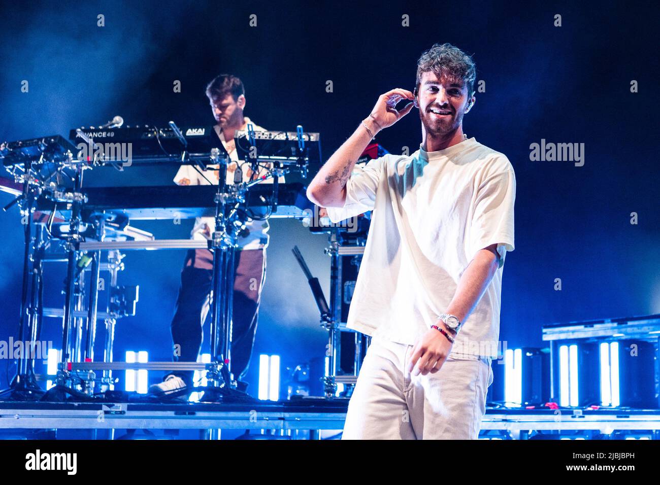 Drew taggart alex pall chainsmokers hi-res stock photography and images ...