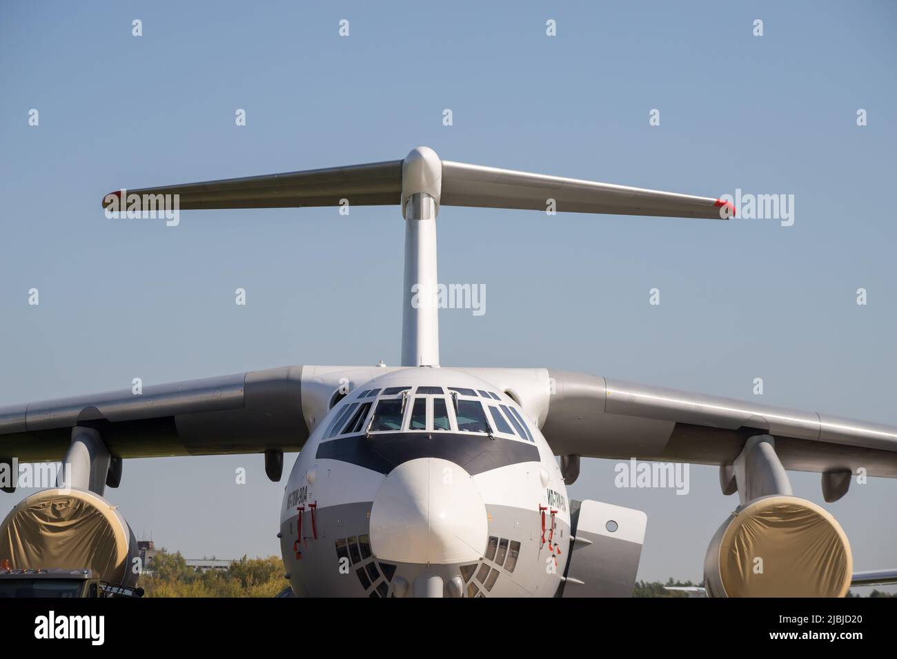 Two propeller plane flying front hi-res stock photography and images ...