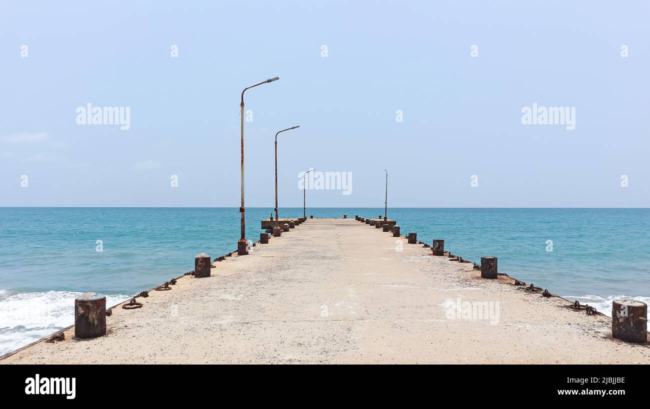 Dhanushkodi sea bridge hi-res stock photography and images - Alamy