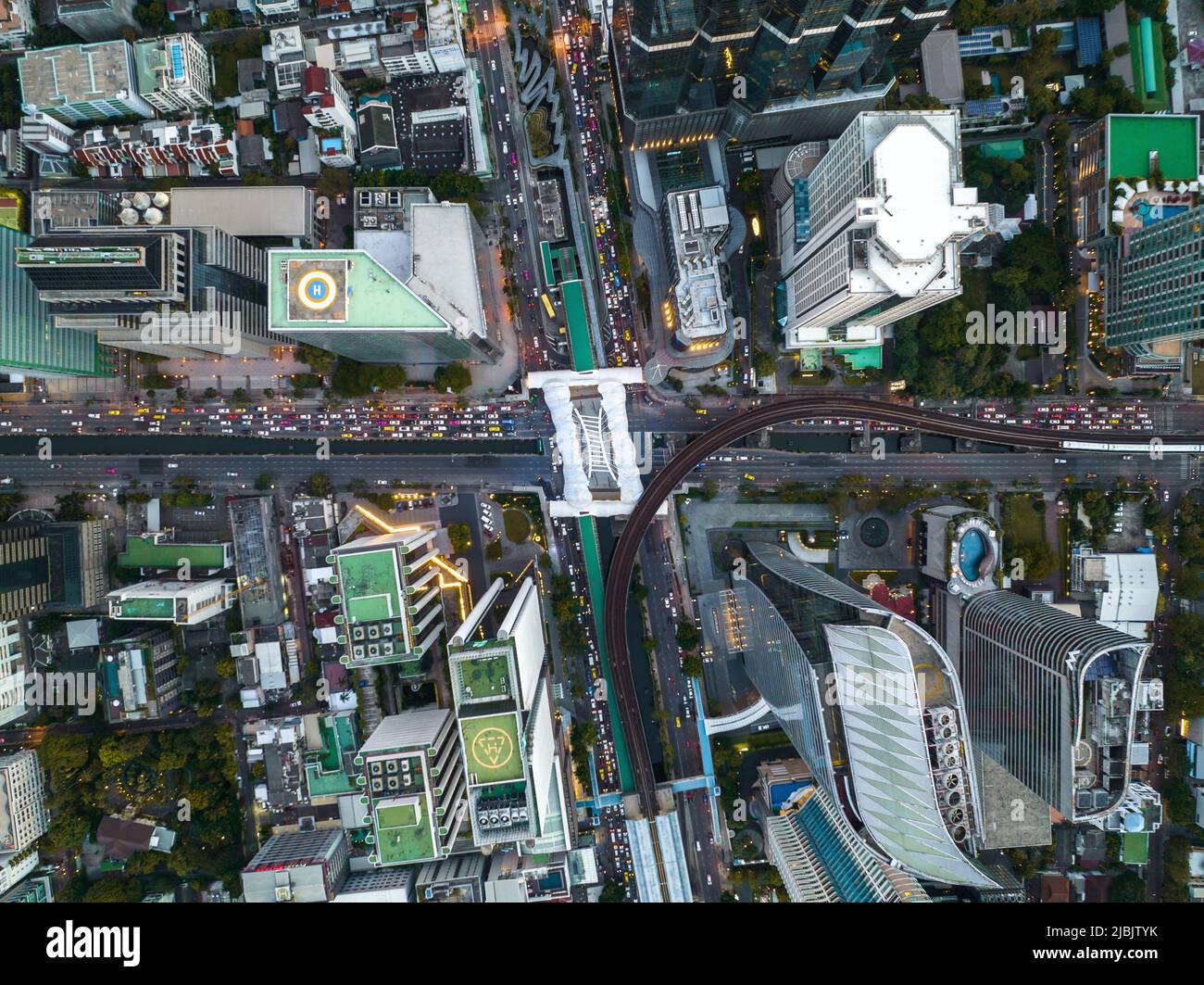 Aerial view of Skywalk Chong Nonsi Bridge in Sathorn, business district ...