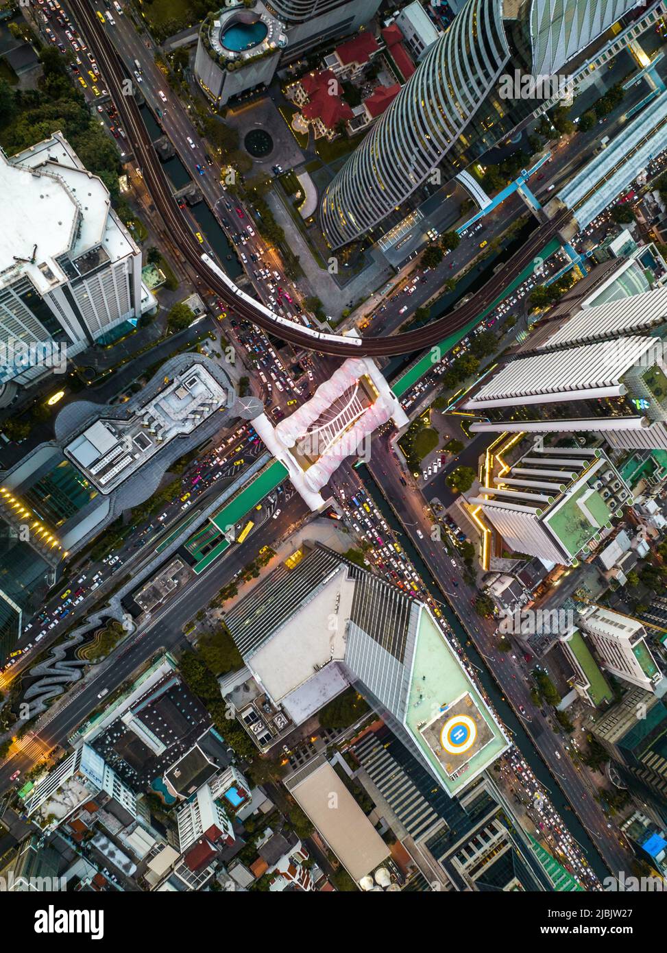 Aerial view of Skywalk Chong Nonsi Bridge in Sathorn, business district ...