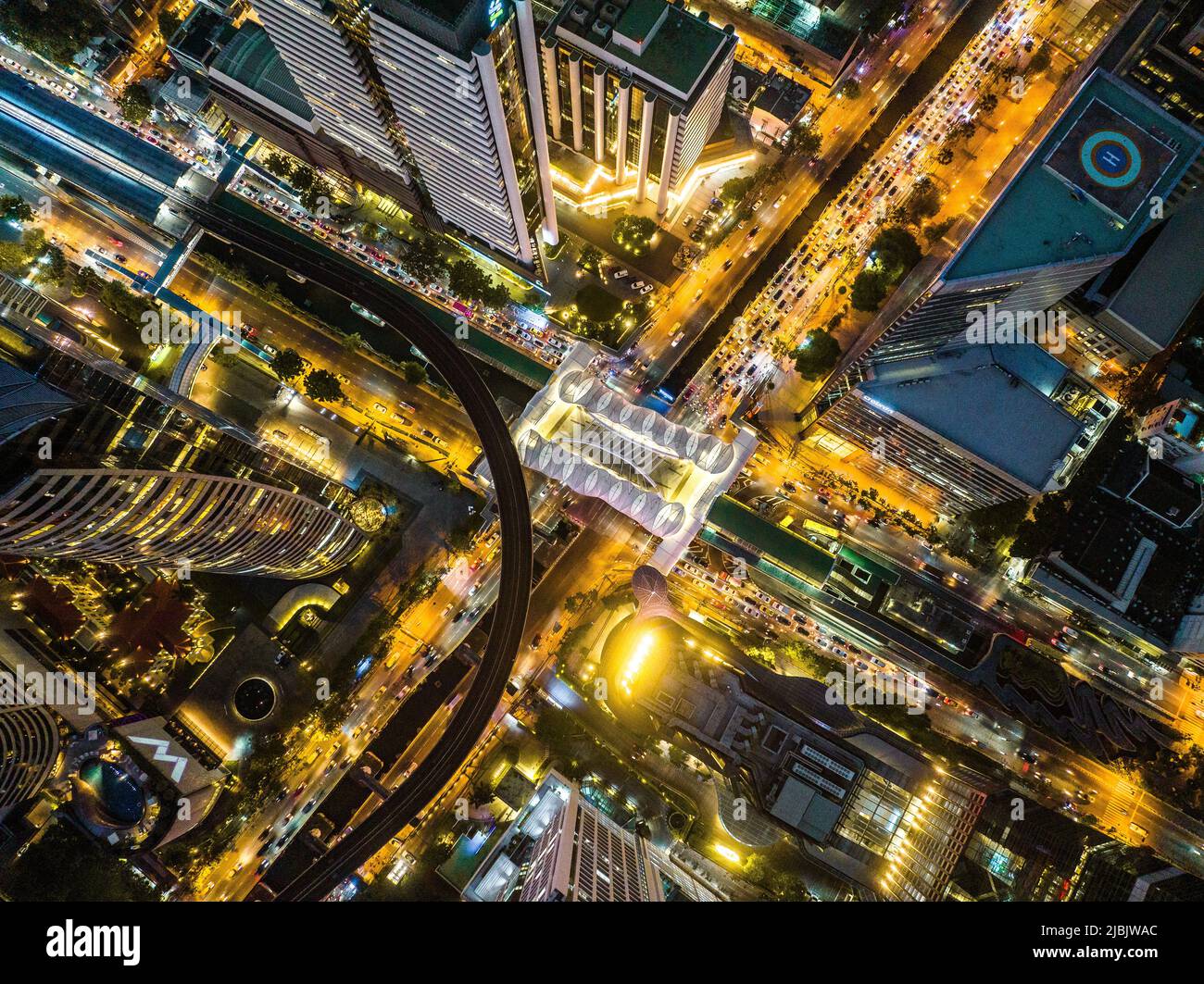Aerial view of Skywalk Chong Nonsi Bridge in Sathorn, business district ...