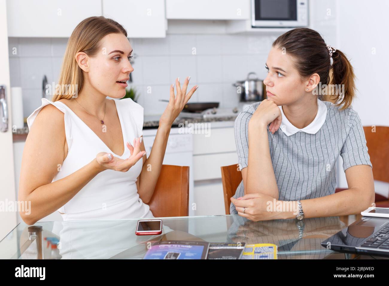 Expressional hi-res stock photography and images - Alamy