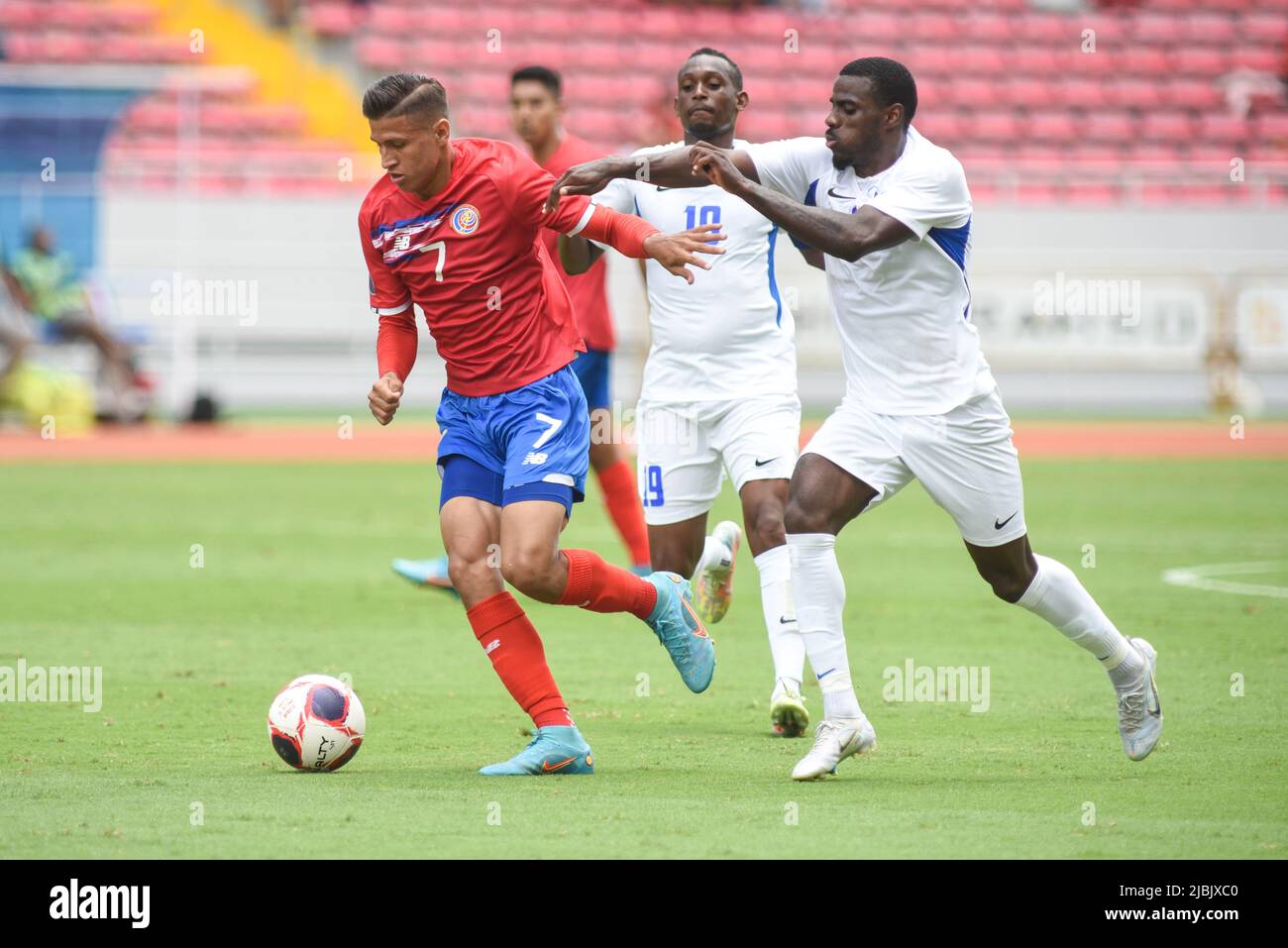 SAN JOSE, Costa Rica: Costa rican striker Anthony Contreras in action ...