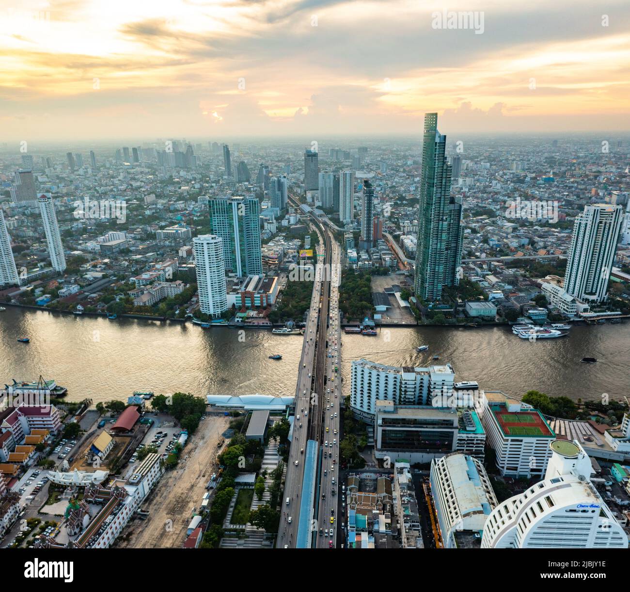 Sathorn taksin bridge hi-res stock photography and images - Alamy