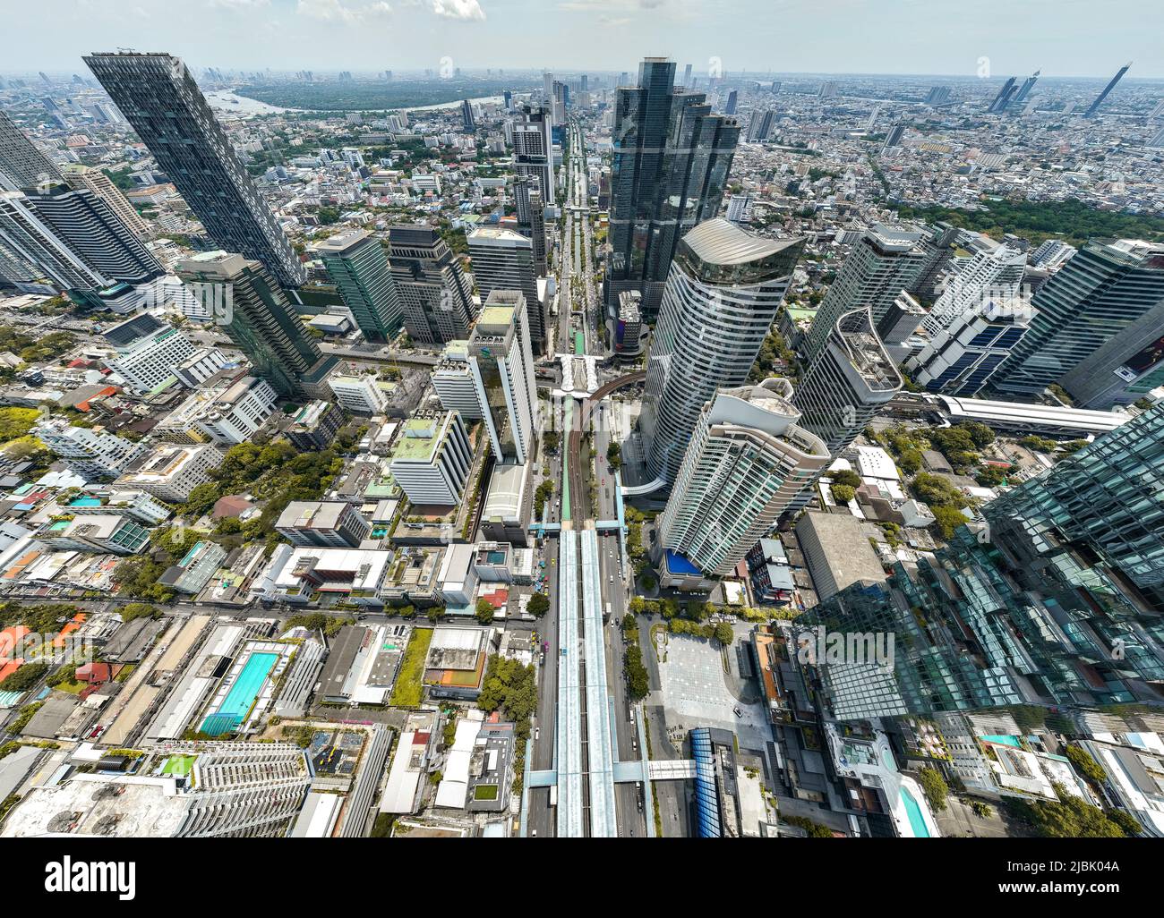 Aerial view of Skywalk Chong Nonsi Bridge in Sathorn, business district ...