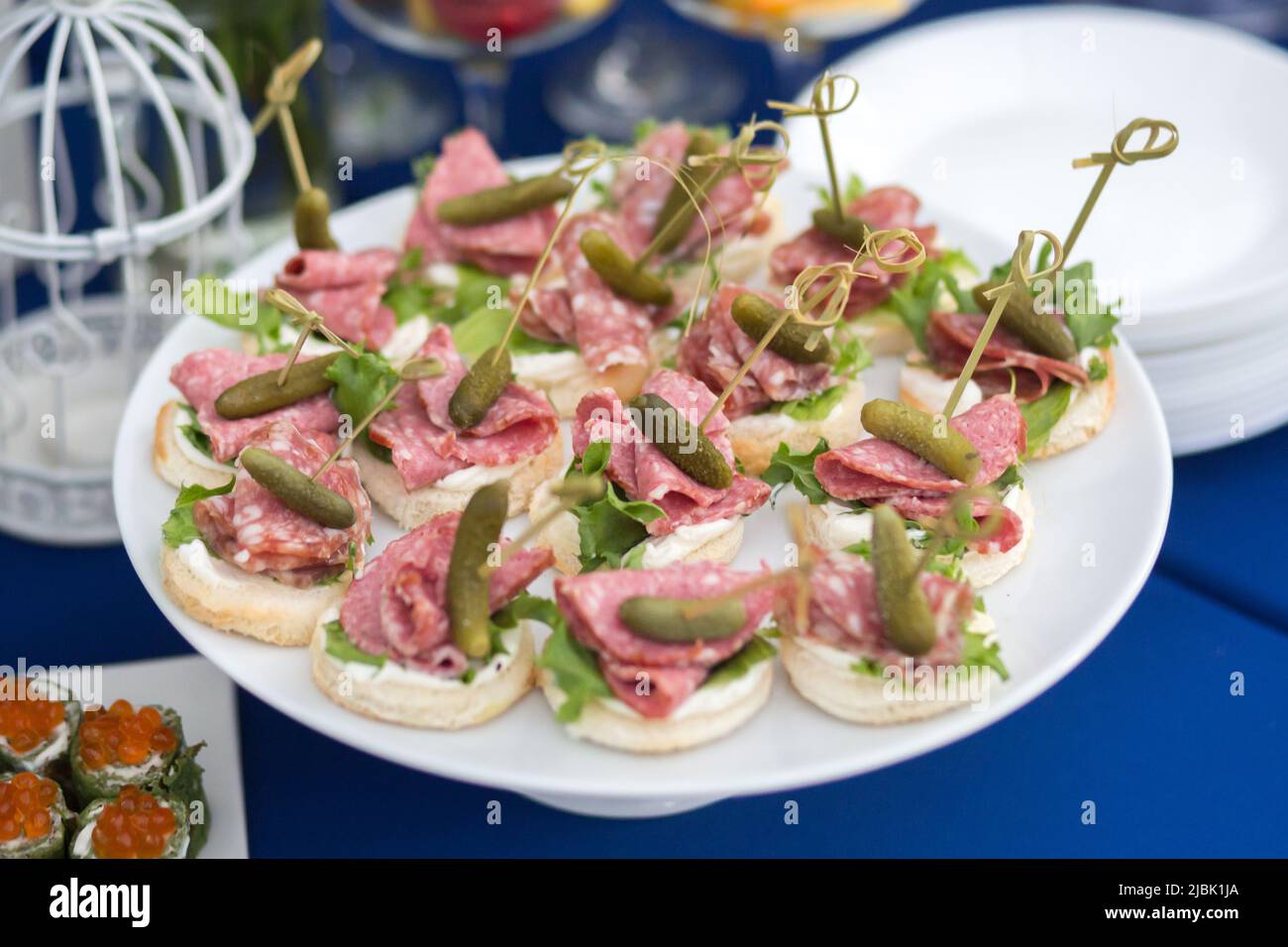 Champagne canape reception hi-res stock photography and images - Alamy