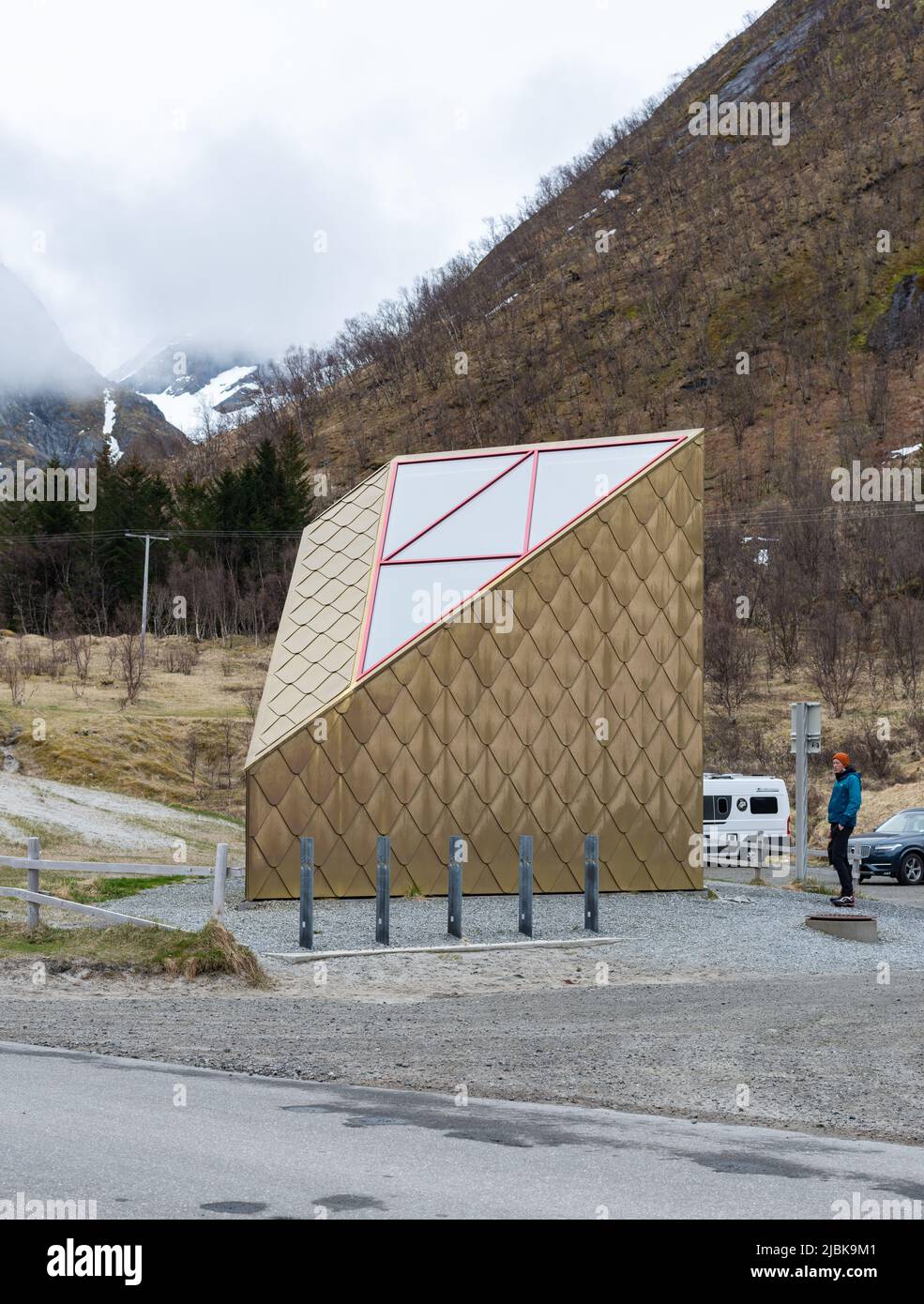 Service facility at Erfjordstranda, designed by Tupelo Architecture ...