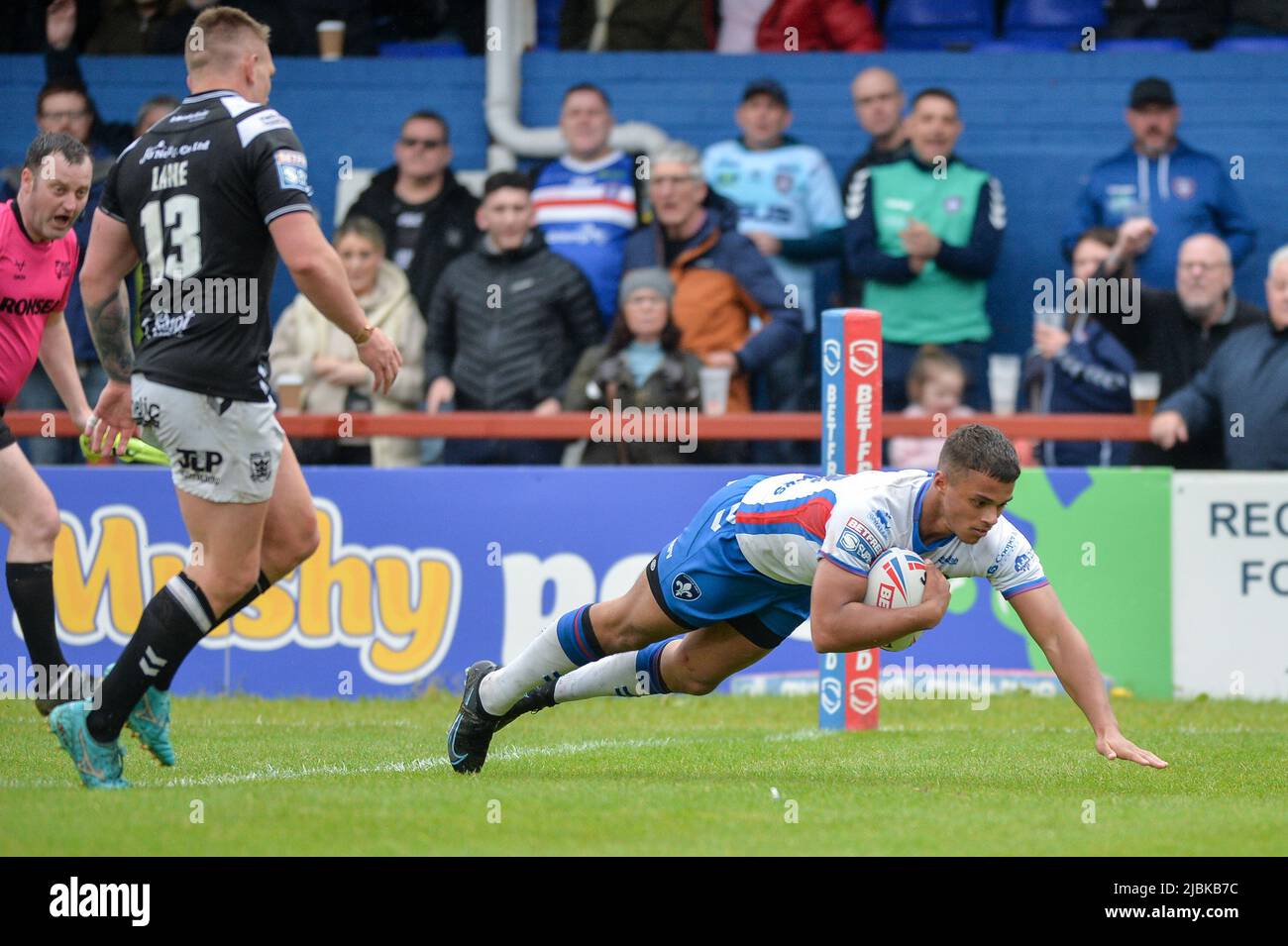 Wakefield, England - 5 June 2022 - Wakefield Trinity's Corey Hall ...