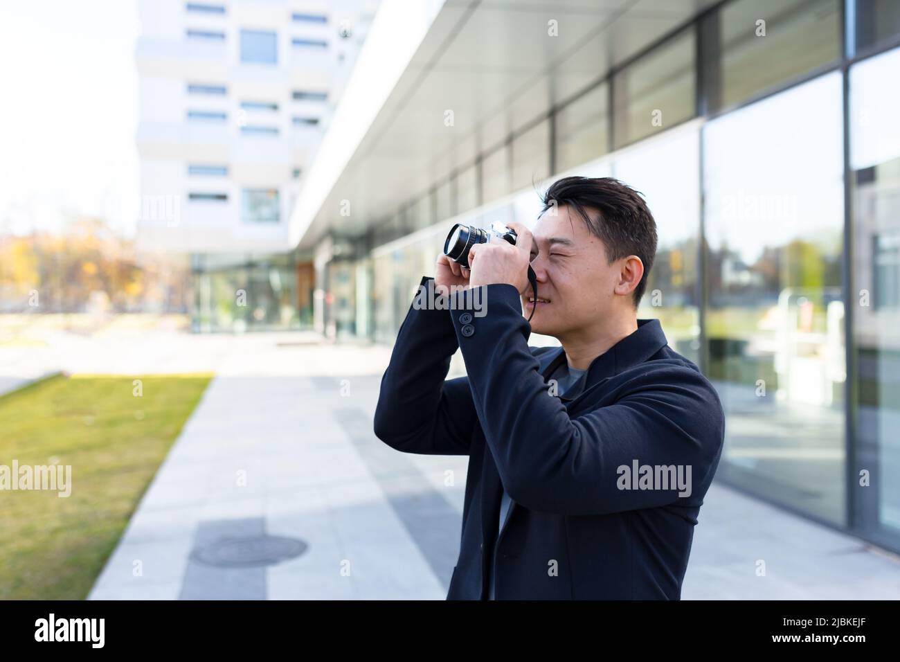 Happy male traveler makes hi-res stock photography and images - Alamy