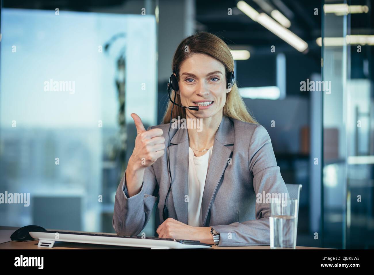 Woman agent talking mic hi-res stock photography and images - Alamy