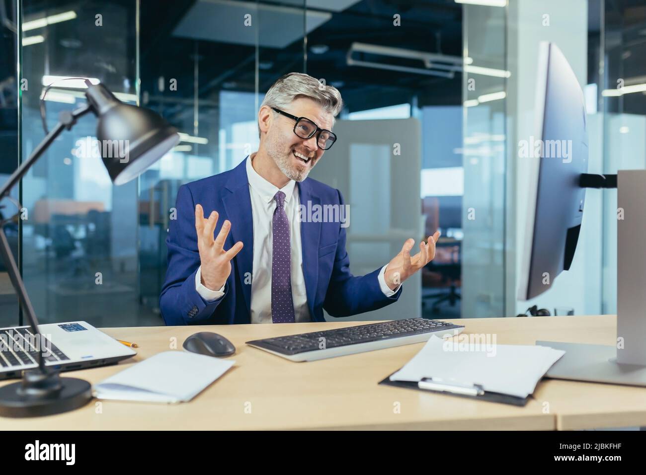 Boss monitor hi-res stock photography and images - Alamy