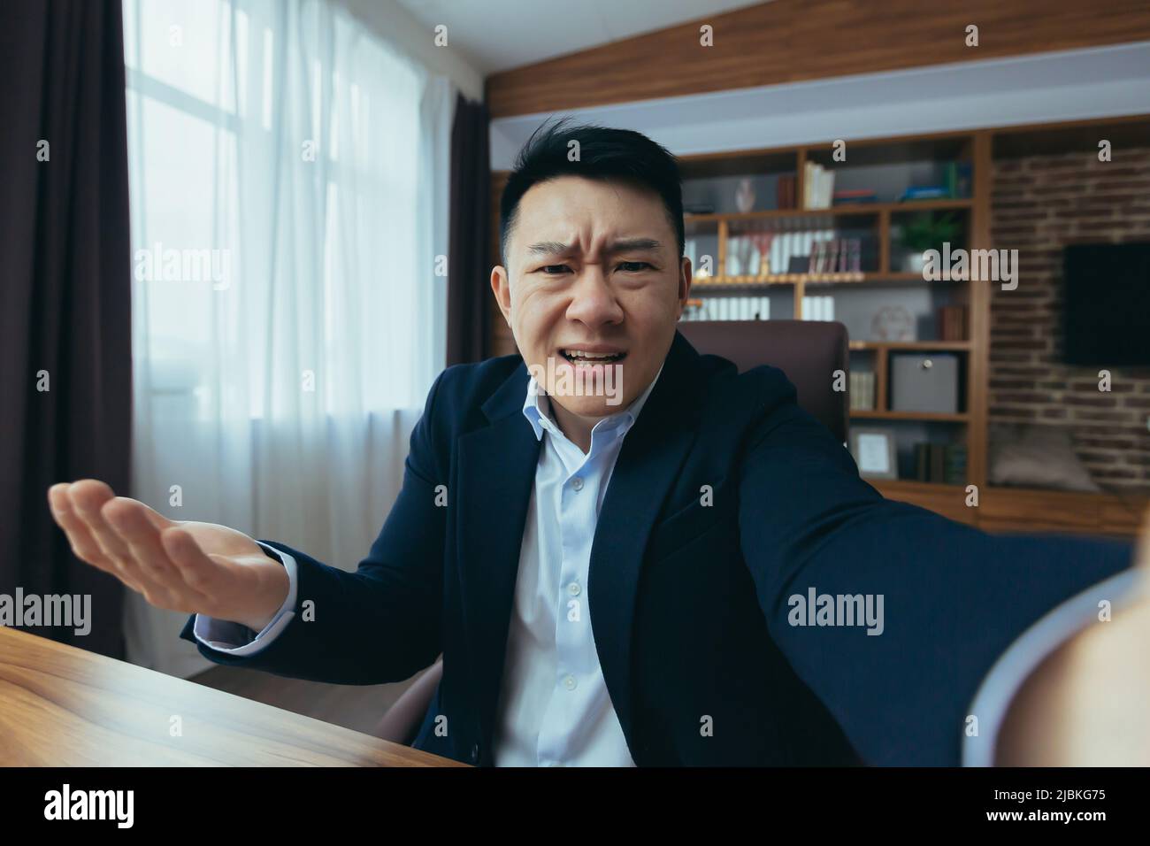 Employee boss arguing hi-res stock photography and images - Alamy Employee boss arguing hi-res stock photography and images - Alamy